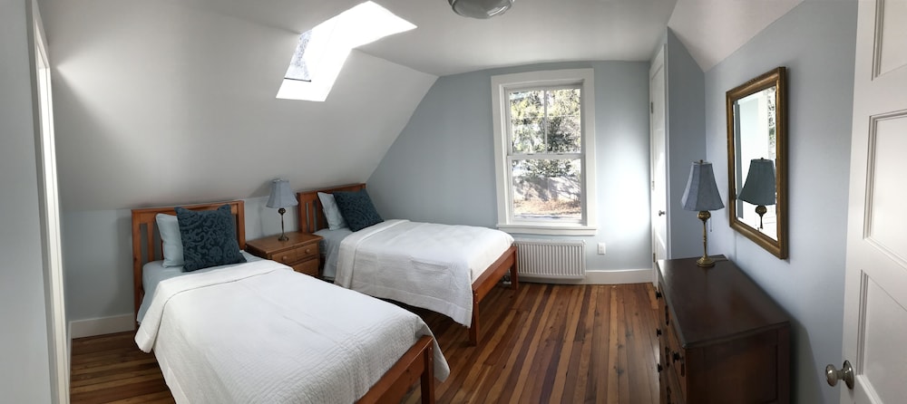 Completely Renovated Historic Home In The Heart Of The Berkshires - Stockbridge, MA
