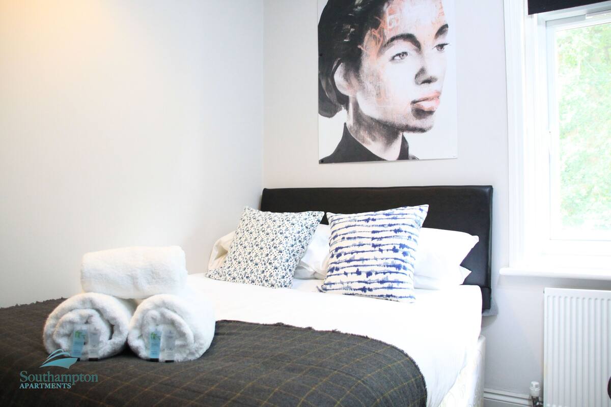 Apartamento | Ferros/tábuas de passar roupa, Wi-Fi de cortesia, roupa de cama