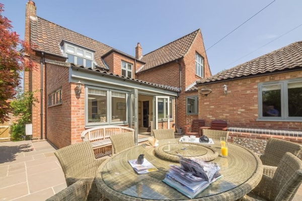 Grove House, Wells-next-the-sea, Norfolk - Wells-next-the-Sea