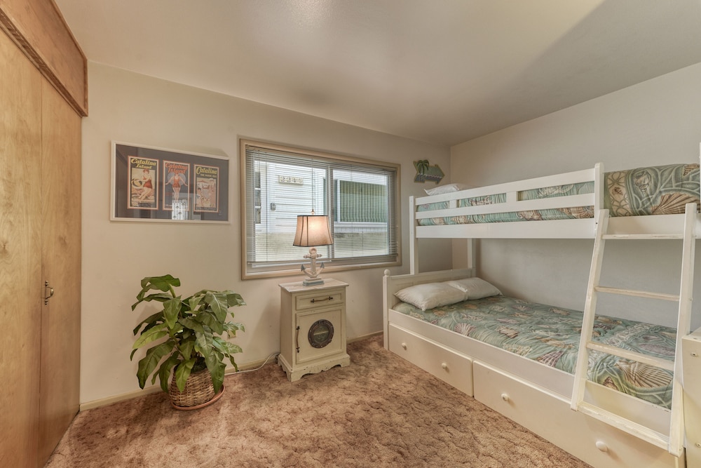 222ca: Quaint House W/ Tropical Theme Decor, One Block From The Beach, Wifi - 22 - Avalon, CA