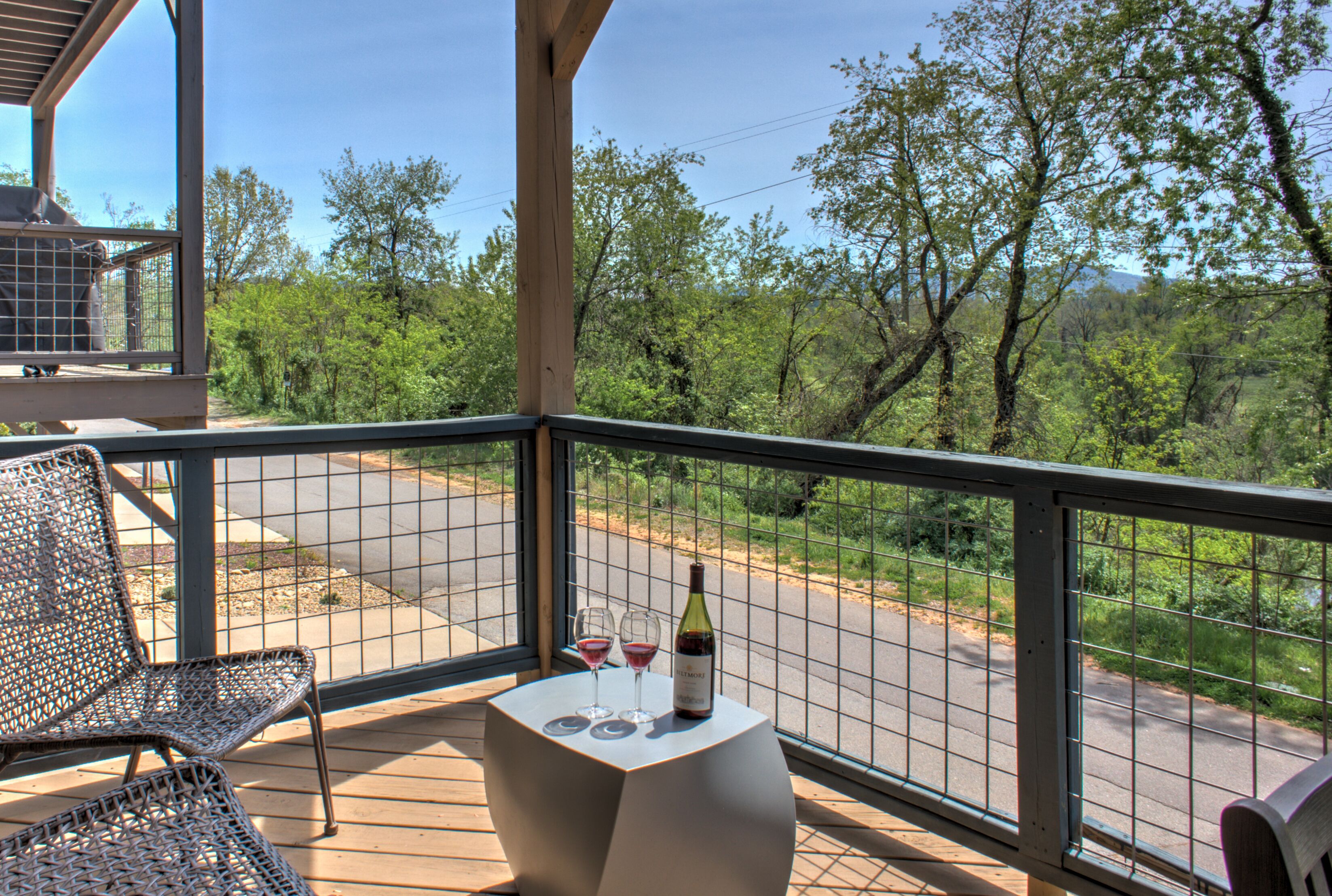 Upstream Cottage; Asheville - hot tub and close to everything ...