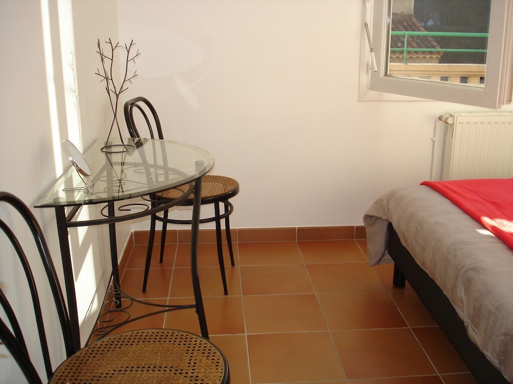 Apt T3 Con Aire Acondicionado, En El 1er Piso De Una Residencia De Carácter En Cahors - Lot