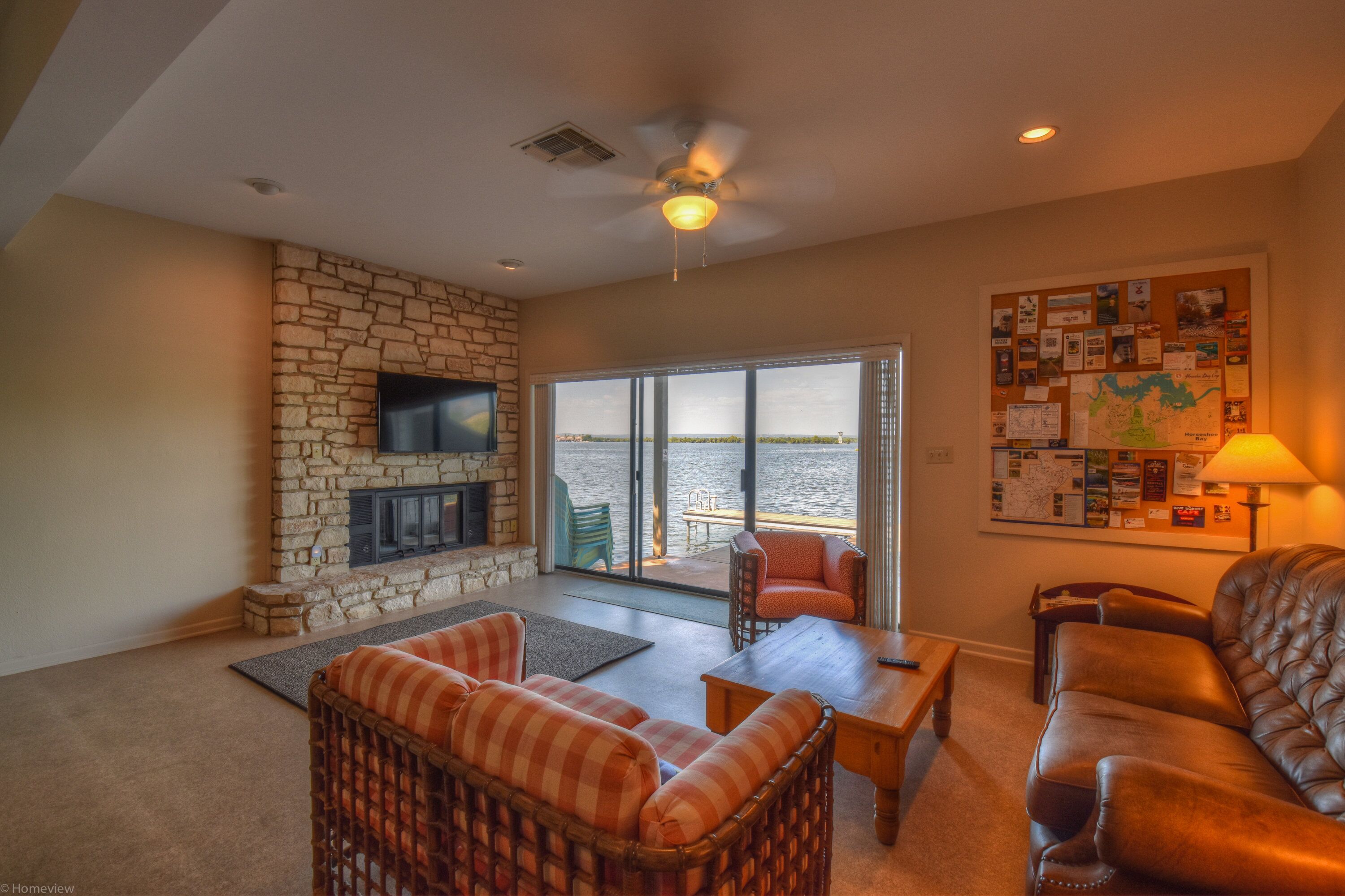 Bord De L'eau Avec Quai Privé Près Du Yacht Club Sur Le Lac Lbj. Prendre Plaisir! - Horseshoe Bay, TX