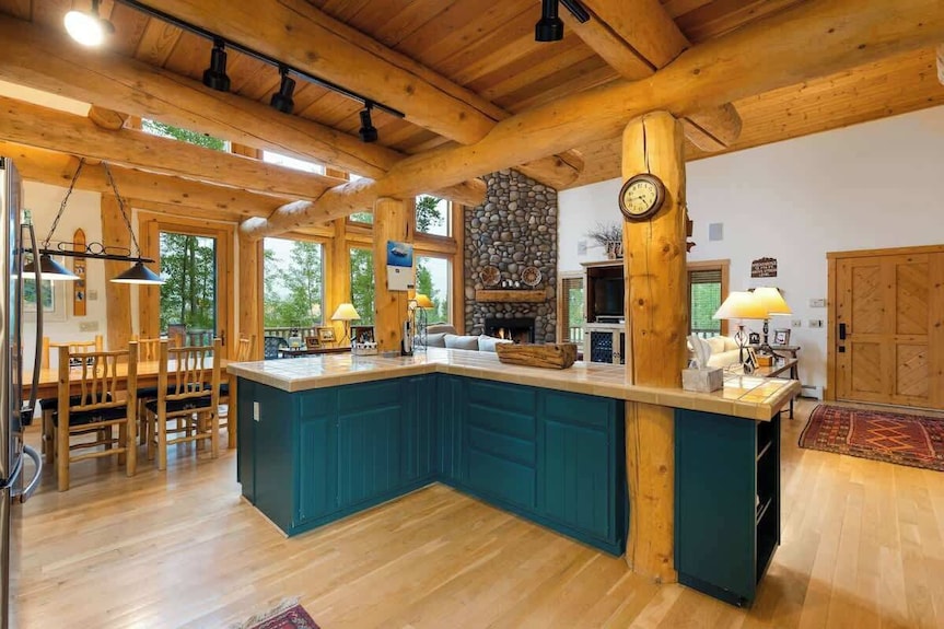 Peaceful Forest Getaway With Stunning Views - Breckenridge, CO