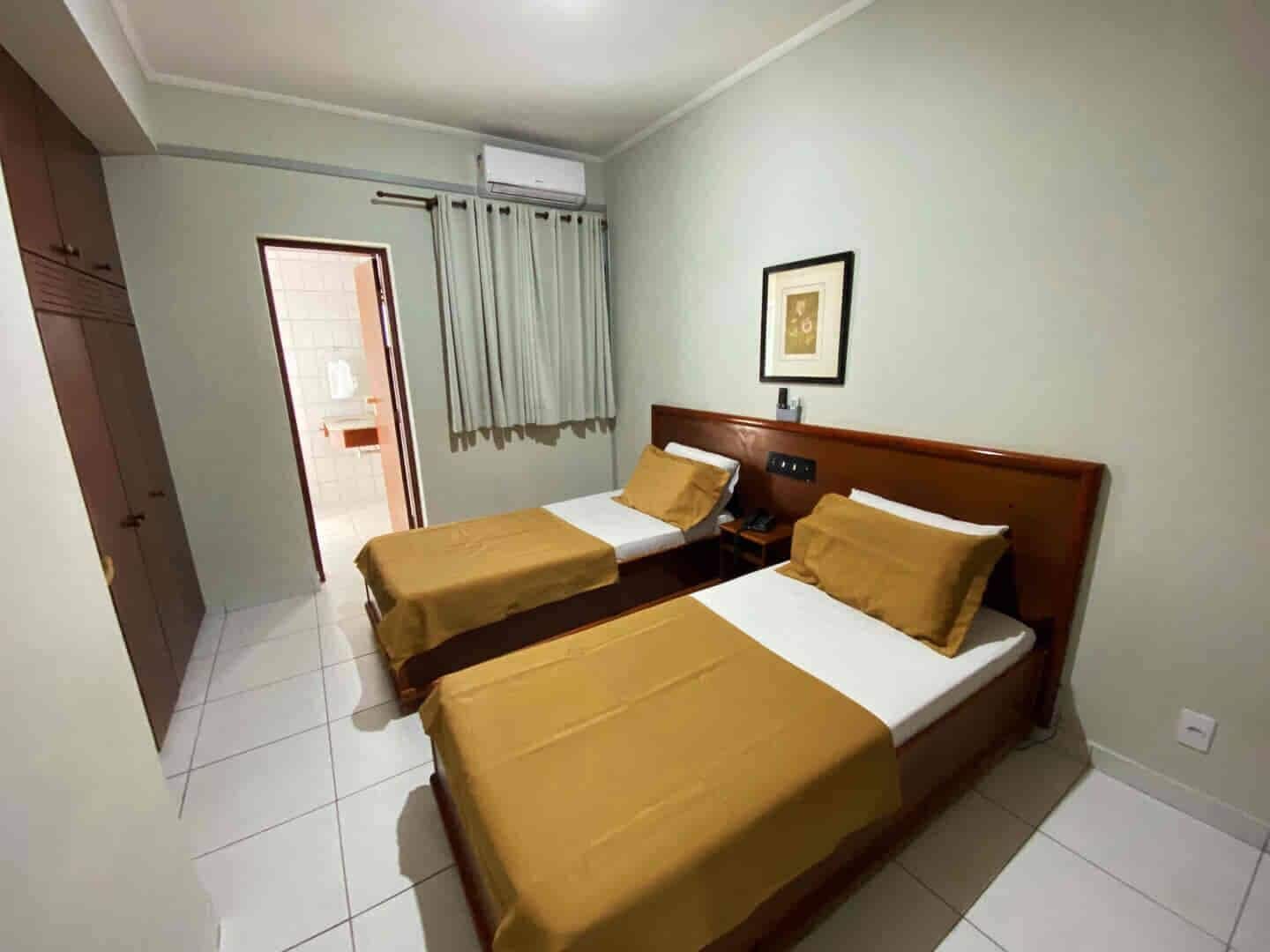 Quarto Superior, 2 camas individuais, não fumadores | Roupa hipoalergénica, minibar, secretária, Wi-fi grátis 