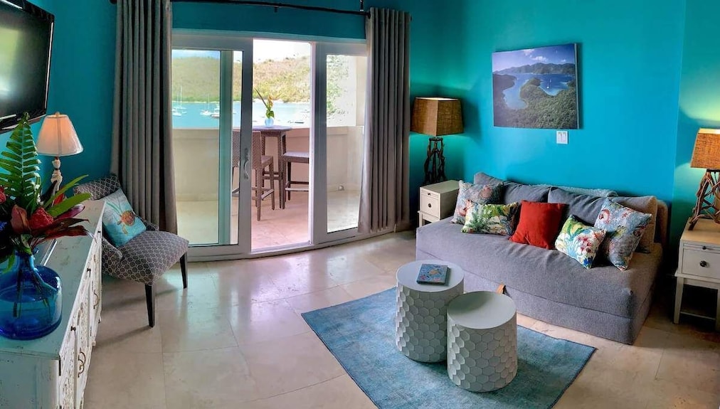 Aahana Studio 4-303s - Cruz Bay