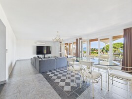 Duplex, 3 quartos, de frente para o mar | Área de estar