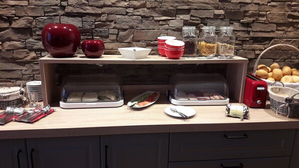 Pequeno-almoço inspirado na cozinha local diário incluído