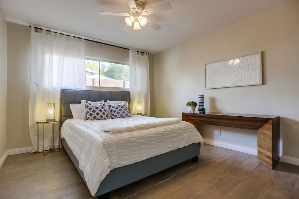 Remodeled Charming Solana Beach Home Near Del Mar Racetrack - Encinitas, CA