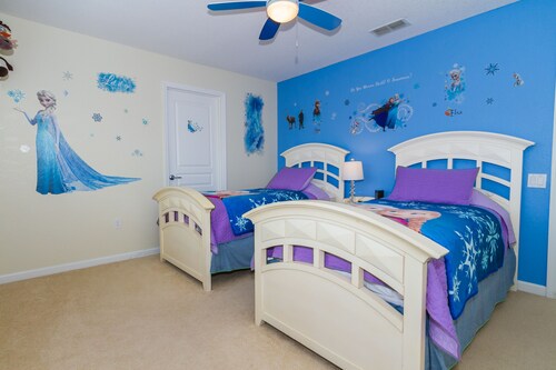 Frozen Themed Room