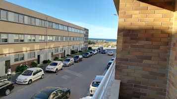 Apartamento, 2 quartos, não fumadores, vista para o mar | Vista do quarto