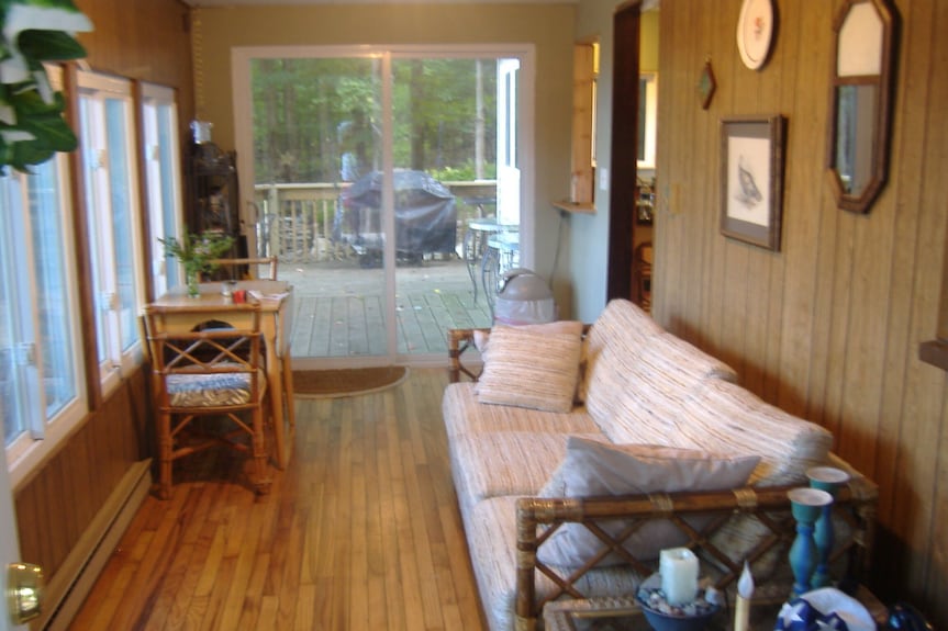 Located Directly On Lake Wallenpaupack. Private Gravel Beach. - Promised Land State Park, Greentown