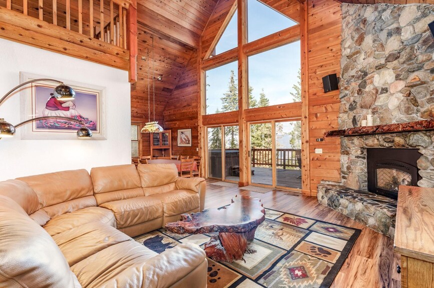 Scenic Wonders&little Scenicは6ベッドルームデュプレックスで、3ベッドルーム2室、バス2室、バスルーム2室を備えています。 - ヨセミテ・バレー, CA