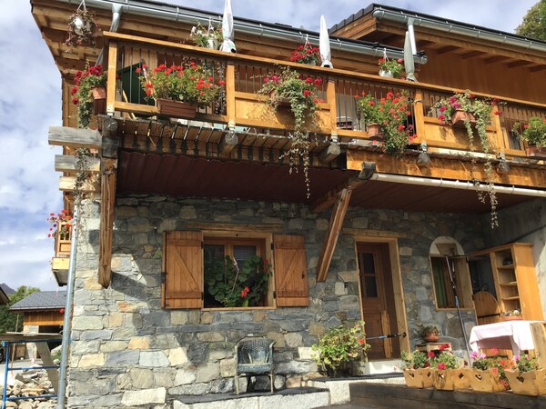 Very Quiet And Relaxing Place. Very Nice View Of The Belleville Valley - Saint-Martin-de-Belleville