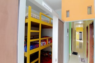 Dormitório Partilhado, apenas para homens, casa de banho partilhada | Wi-fi grátis, roupa de cama fornecida 
