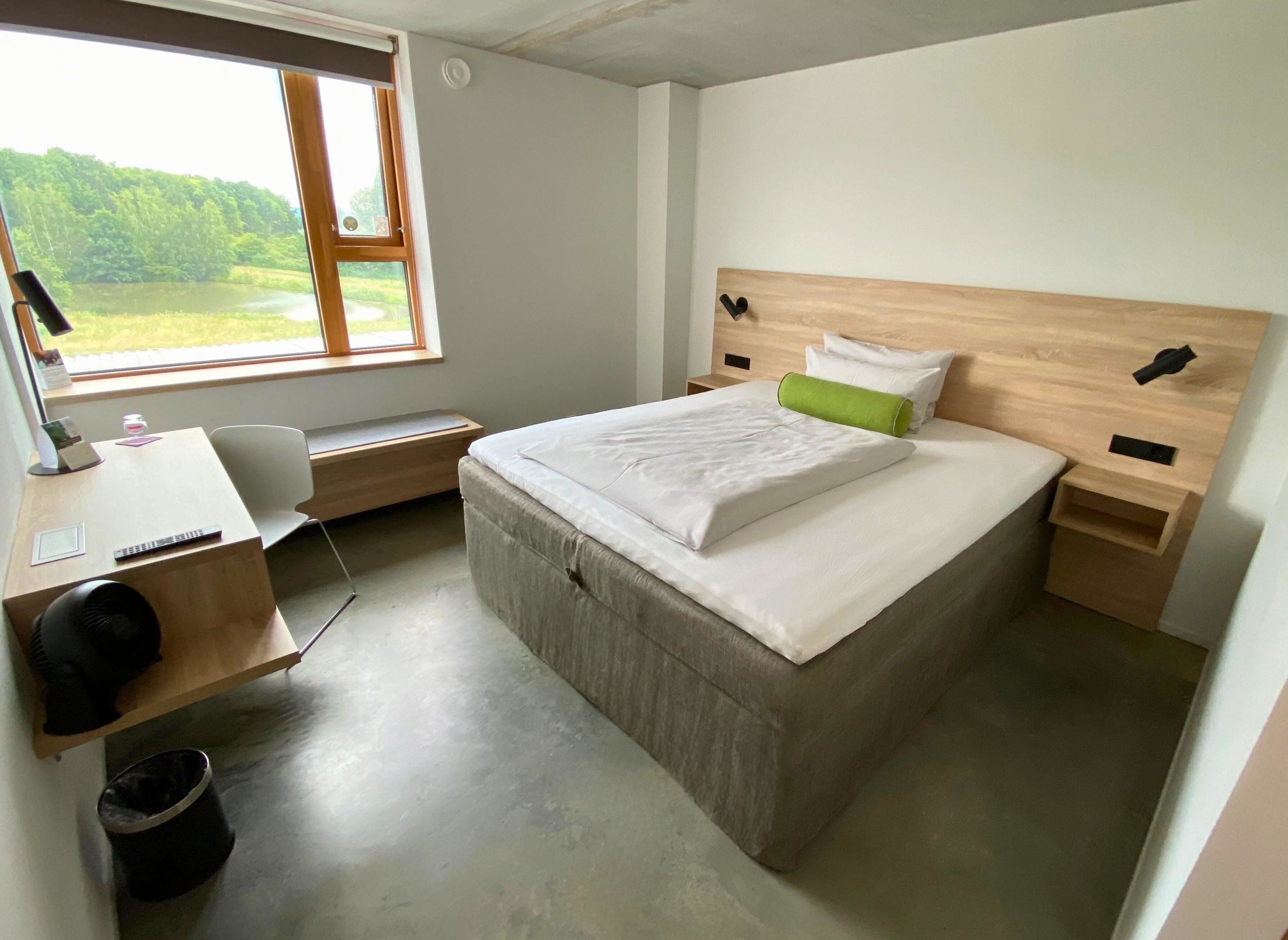 Quarto solteiro luxo, para não fumantes