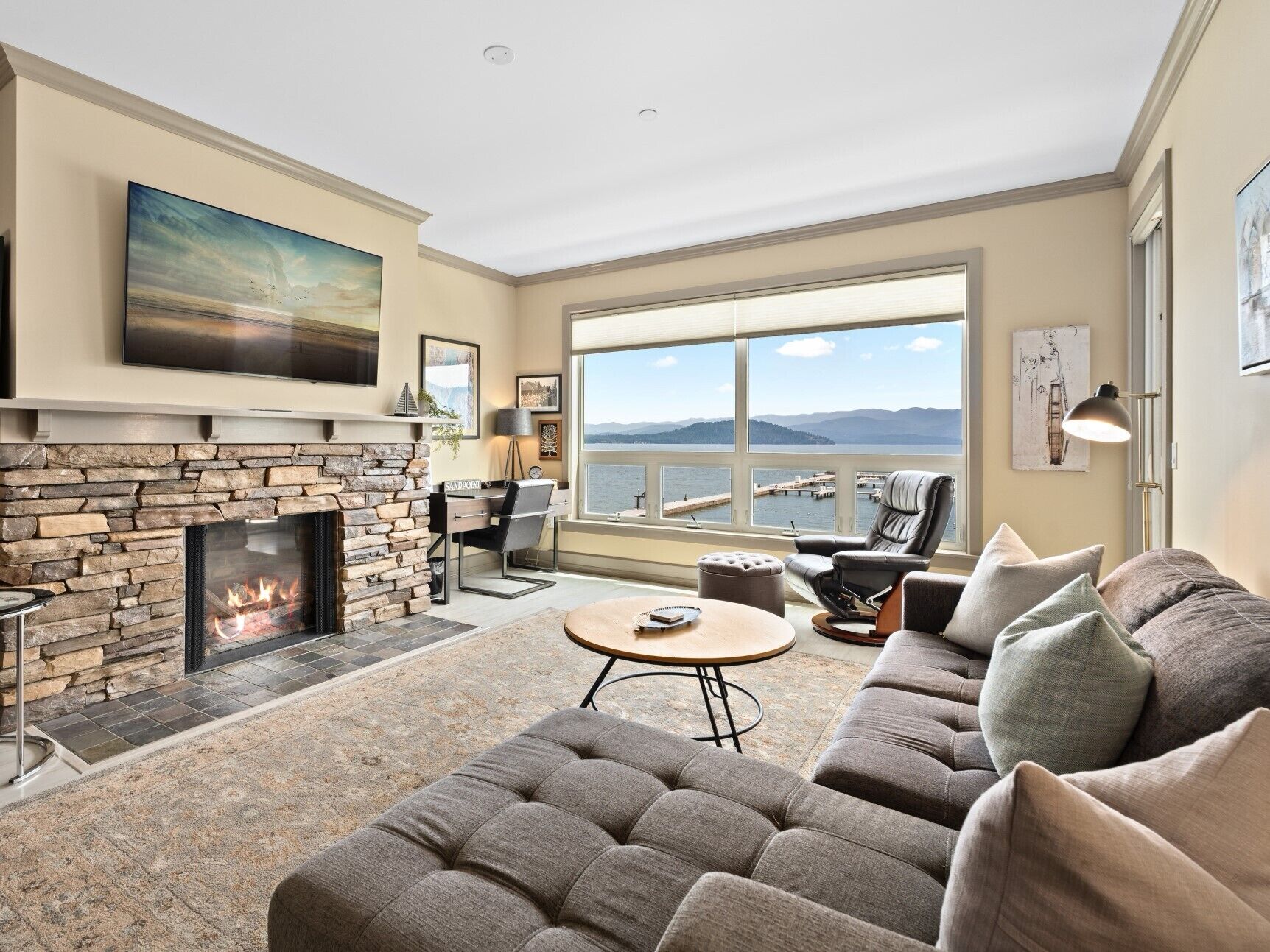 Private Community Living - Seasons At Sandpoint - Sandpoint, ID