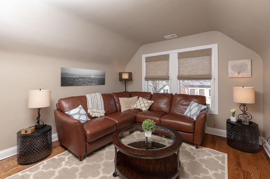 Roscoe Village Inn | Casa De Huéspedes | Camina Hasta El Campo Wrigley De Chicago - Chicago, IL