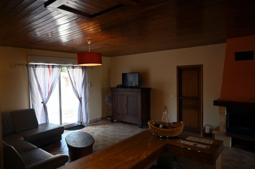 Casa De Campo En El Campo Con Piscina Privada, Cocina De Verano Cubierta En Thégra - Gramat