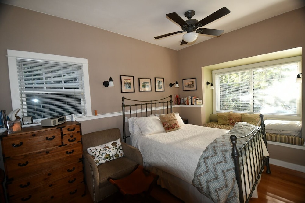 Delightful Cottage In Central Eugene - 오리건