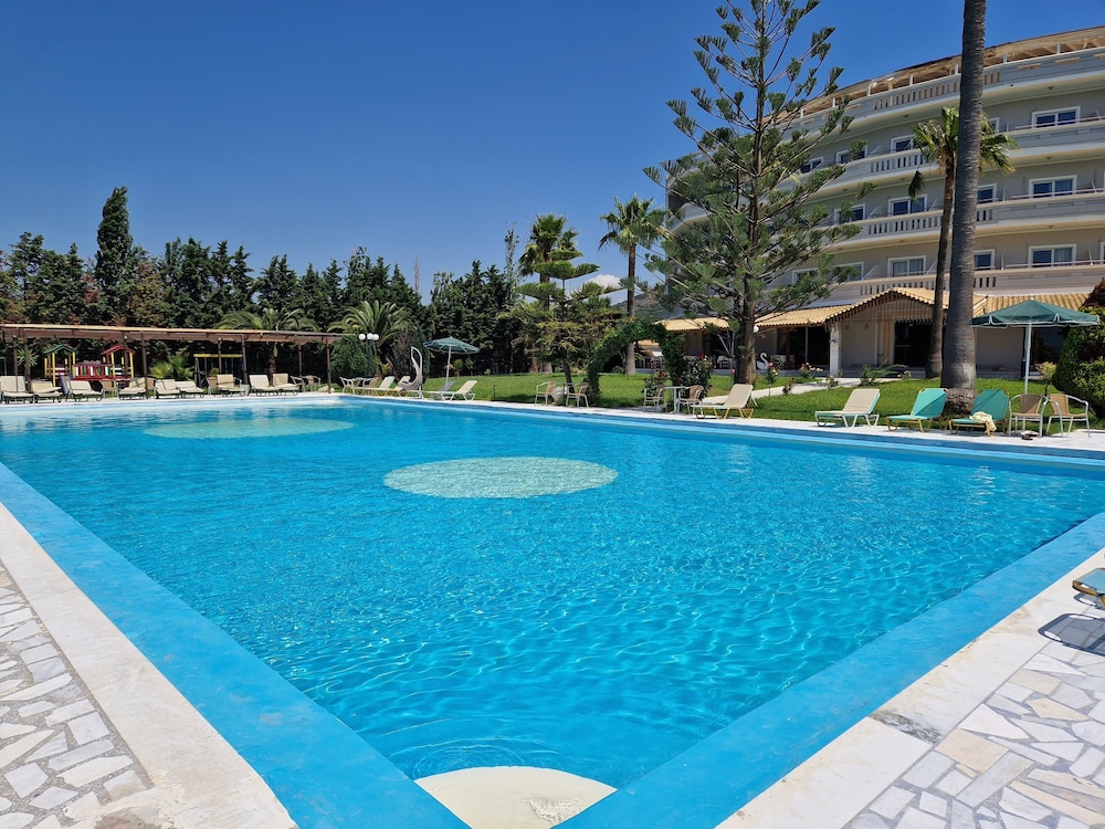 Regina Hotel - Кисамос