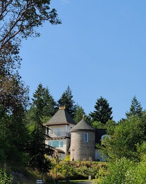 Stay in a Castle in "Little Norway's" Quiet Countryside at Nordic Hill ...