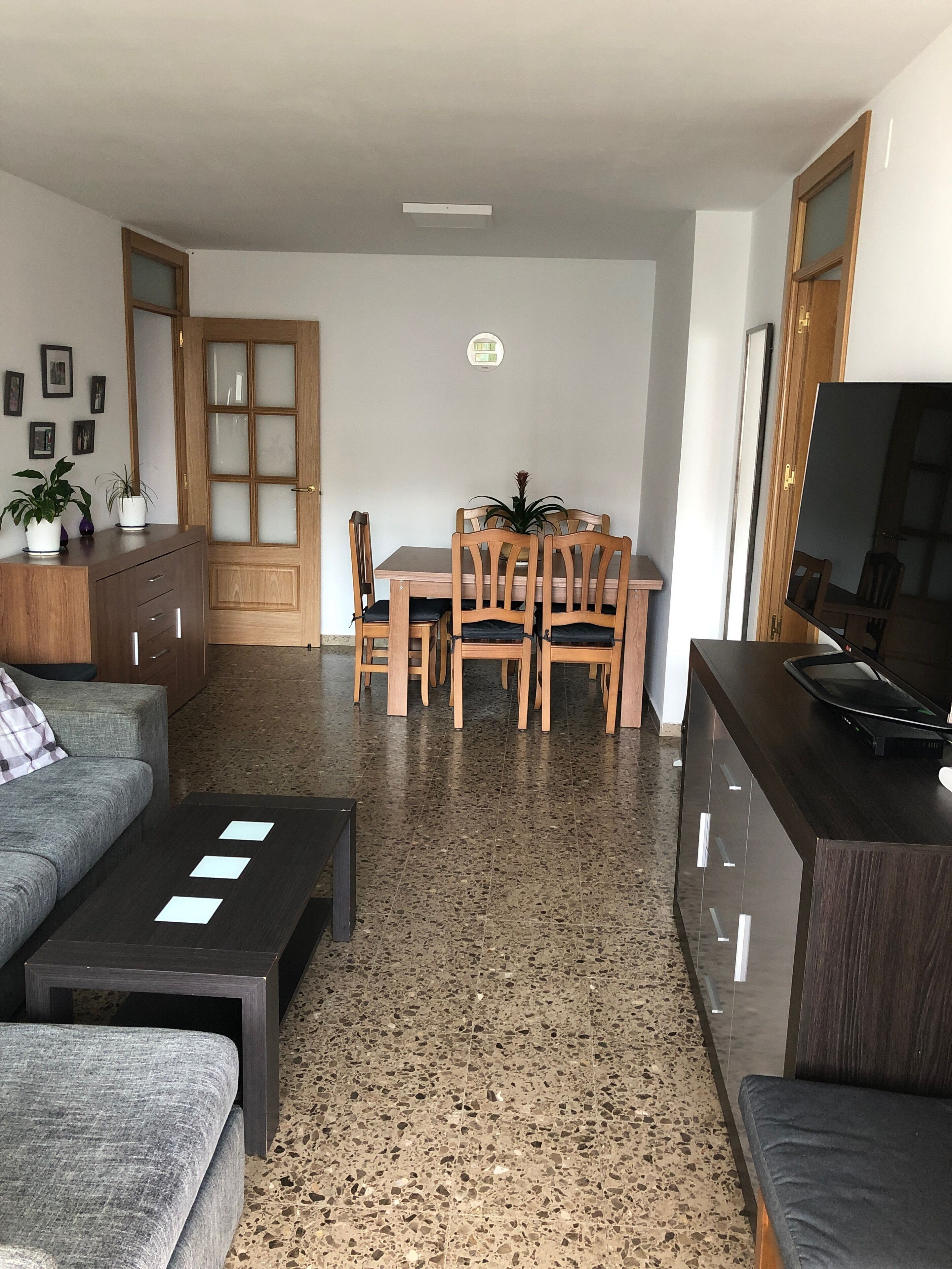 Appartement Carrer Diputacion De Calella. 6 Personnes, Idéal Pour Les Familles - Calella