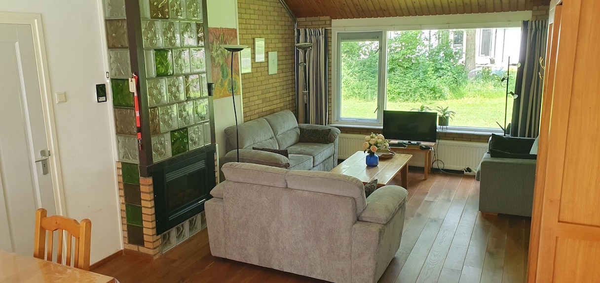 Comfortabele, 6-persoons Bungalow Op 5 Minuten Lopen Van Het Strand. - Middelburg