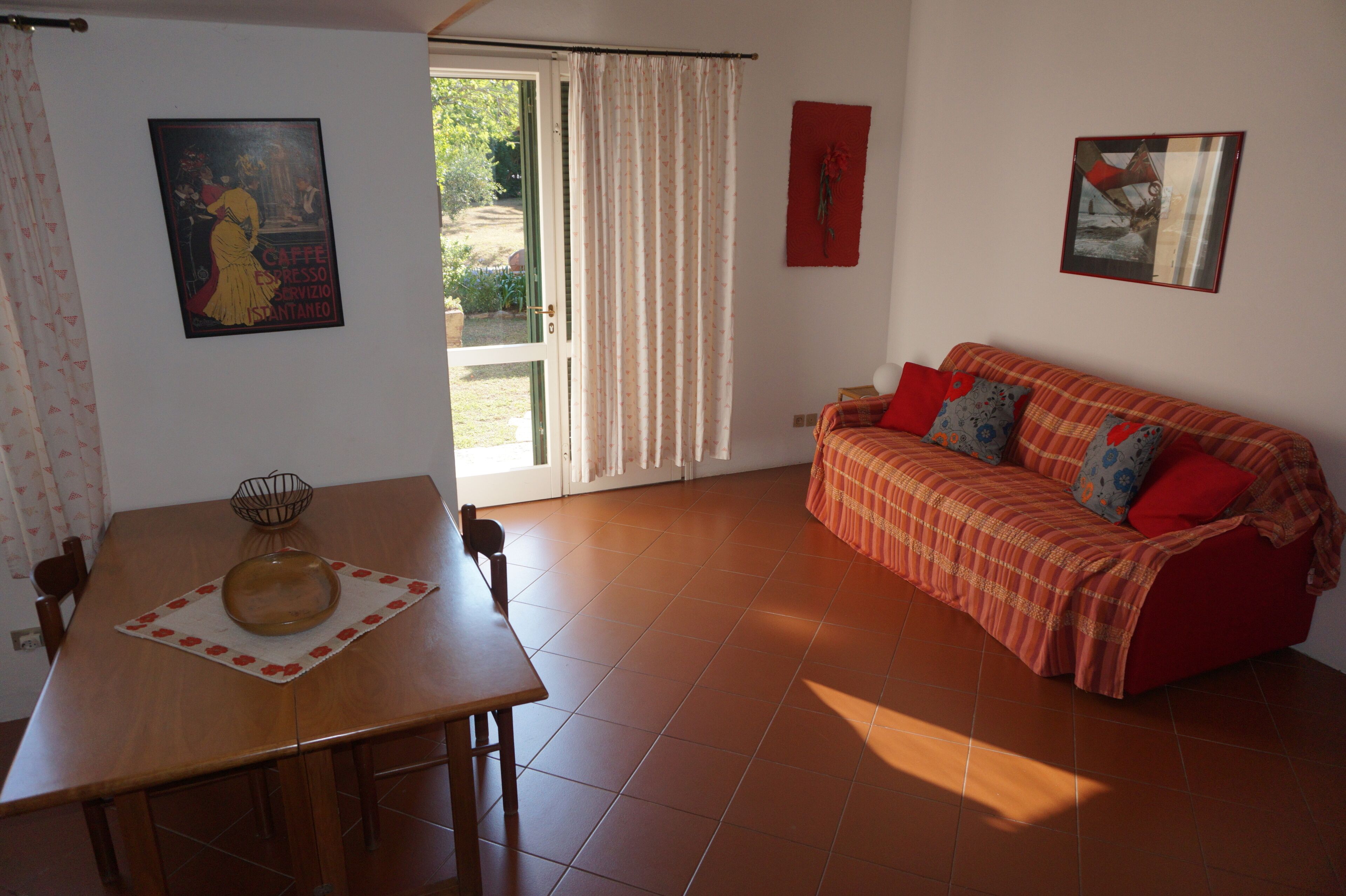 Charming Property In Village Centre,beach 250m, Garden,ample Parking,sleeps 8/10 - Marina di Campo