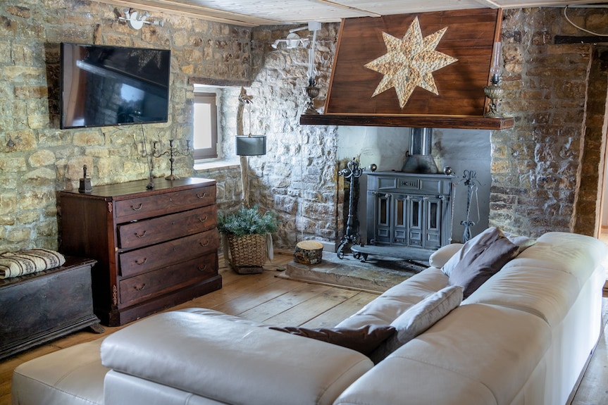 Casale Viozzi - Casa De Campo Con Piscina En Montefalcone - Marche