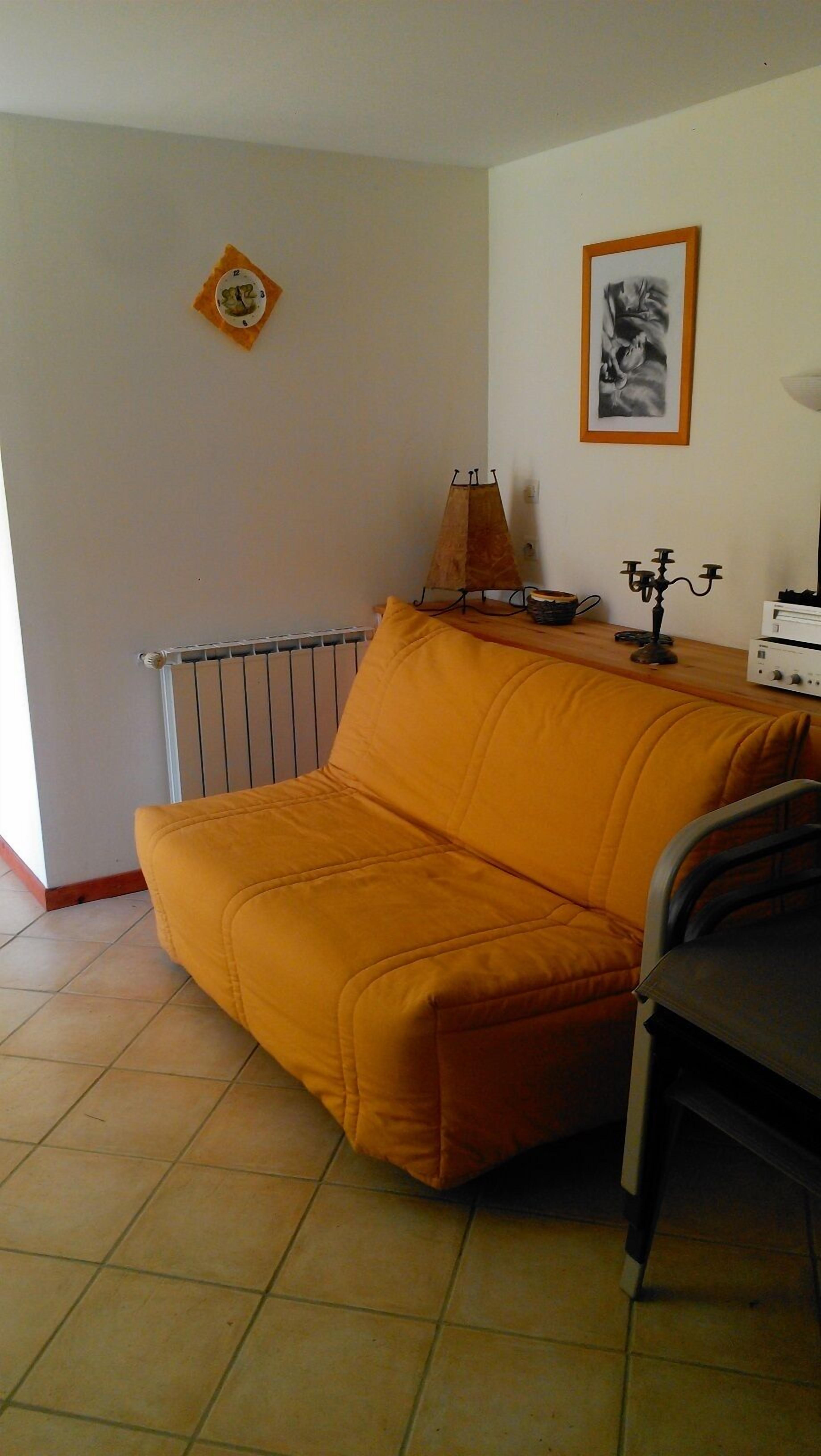 T2 Ground Floor Villa Level Access Terrace Garden - Cucuron