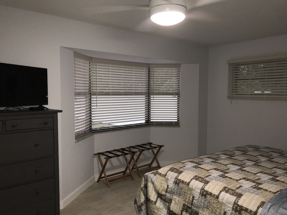 Casa Estilo Costero Recién Renovada - Sebastian