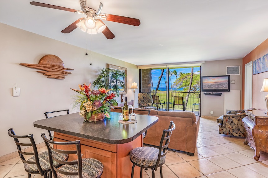 Direct Oceanfront Every Room Kauhale Makai #214 - Largest Unit Available - Hawaii