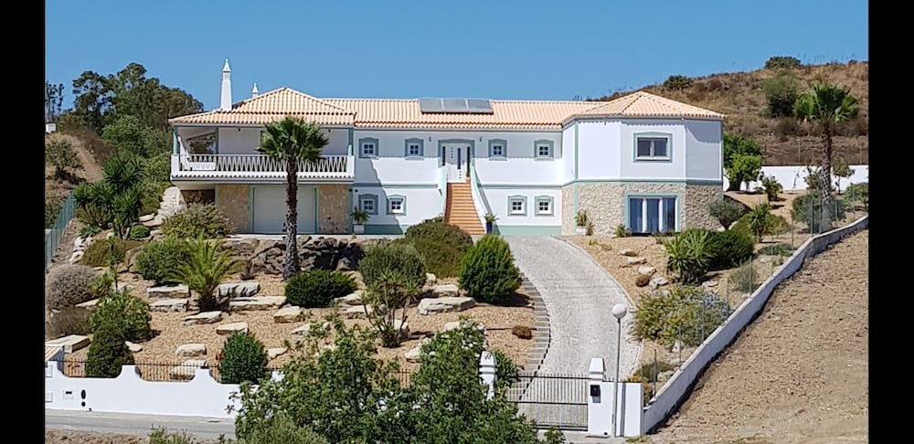 Villa De Lujo De 4 Dormitorios - Castro Marim