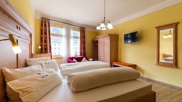 Quarto casal | Edredons de pluma, Wi-Fi de cortesia, roupa de cama