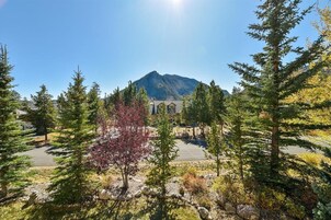 Casa, 4 quartos | Terrenos do alojamento