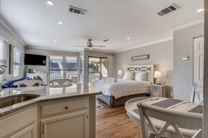 Estúdio | 1 quarto, ferros/tábuas de passar roupa, Wi-Fi de cortesia