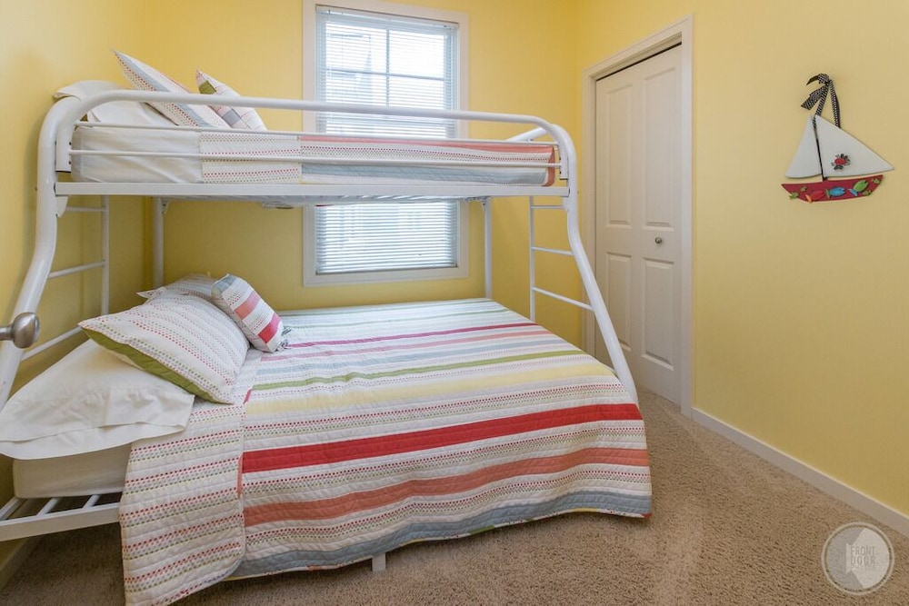 Lake Street Townhome #7 - Saugatuck, MI