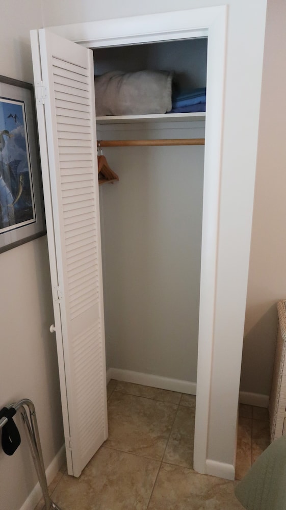 Keys Kottage; Remodeled Villa In Native Hammock On Florida Bay - Islamorada, FL