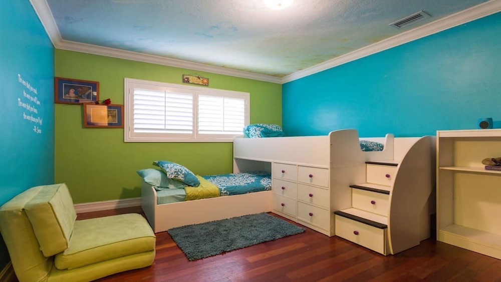 Waterfront Property With A Resort Style Backyard And Heated Pool In Miami - South Miami, FL