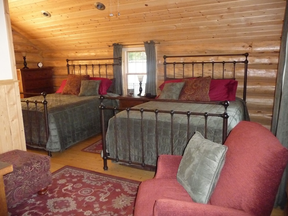 The Candy Kitchen Near Historic Glacier Pk Lodge & Golf Course - Montana