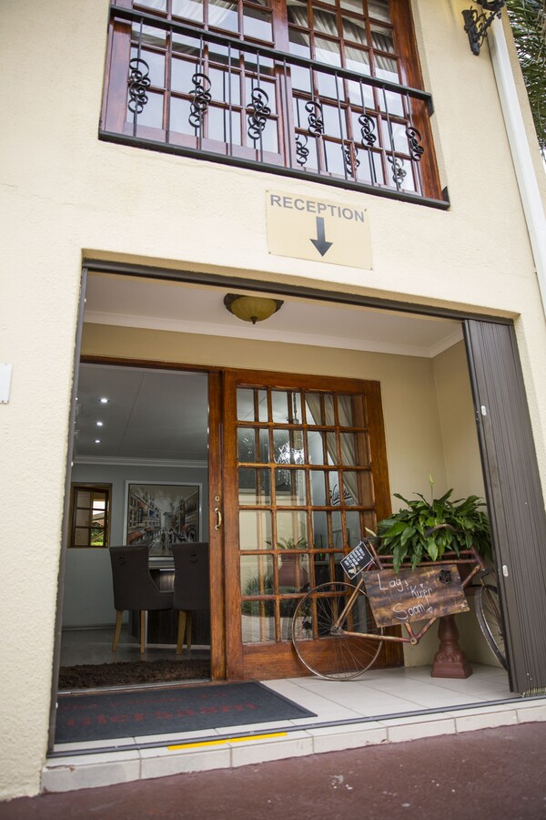 Kuiersaam Gastehuis - Secunda