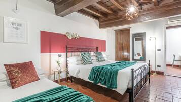 Apartamento urbano, 2 quartos | 2 quartos, roupas de cama de algodão egípcio, roupas de cama premium