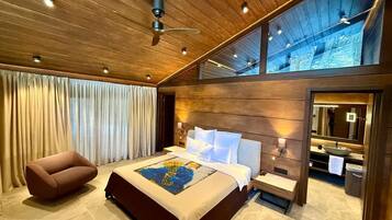 Chalé Nobre | Roupa de alta qualidade, minibar, cofre no quarto