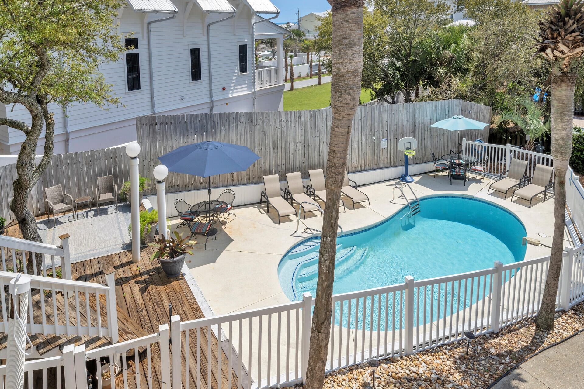 Large Private Family Beach Home & Heated Pool, 4 min walk to Beach, Sky ...