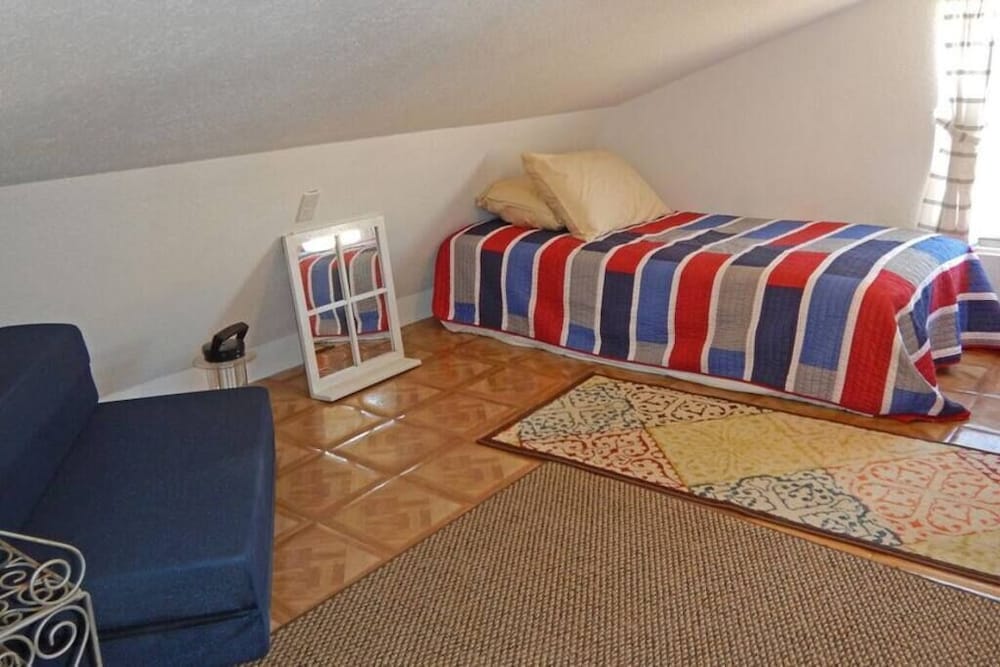 Sherri’s Terlingua Cabin On The Creek: Easy Access - Terlingua