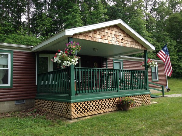 Spacious Bobcat Cabin, 30 mins from Hocking Hills - Athens County | Vrbo