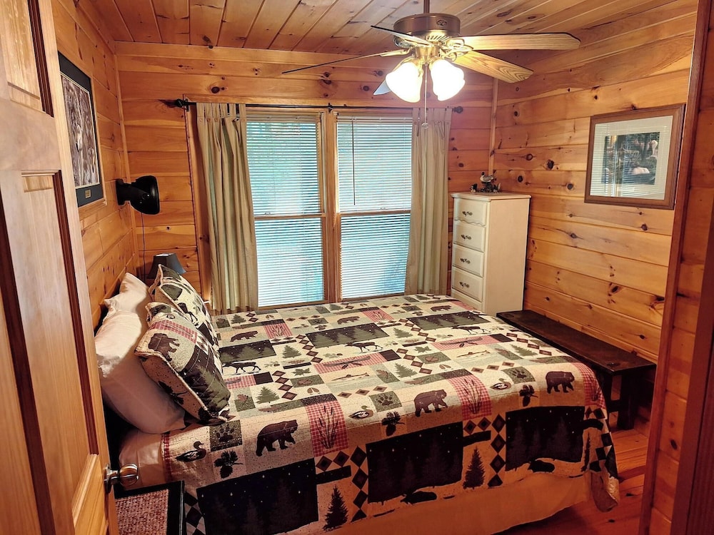 What A View From The Hot Tub! 10% Discount For Military/first Responders In June - Blue Ridge, GA