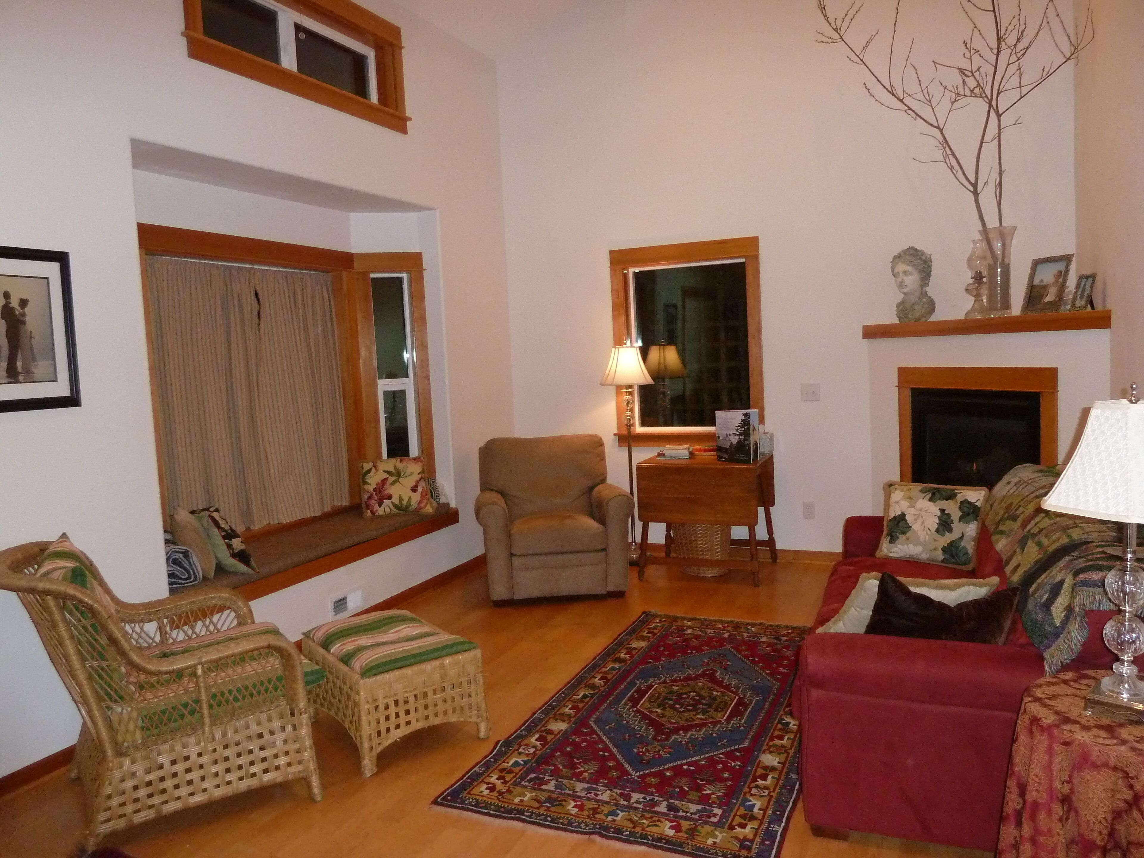 3 Bedroom House 3 Blocks From The Beach - Cannon Beach, OR