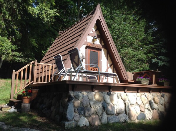 Lake Michigan Beachfront Efficiency Guest House - Emmet County | Vrbo